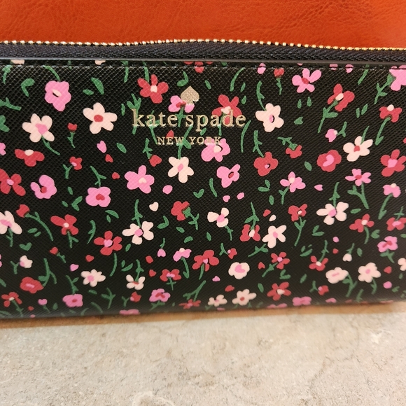 kate spade | Bags | Nwt Kate Spade Leather Zip Around Wallet | Poshmark